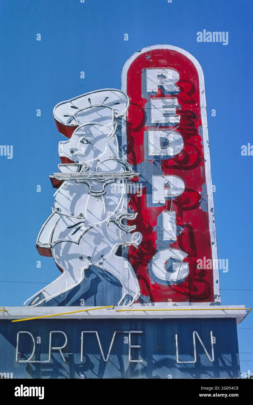 1970s drive in restaurant hi-res stock photography and images - Alamy