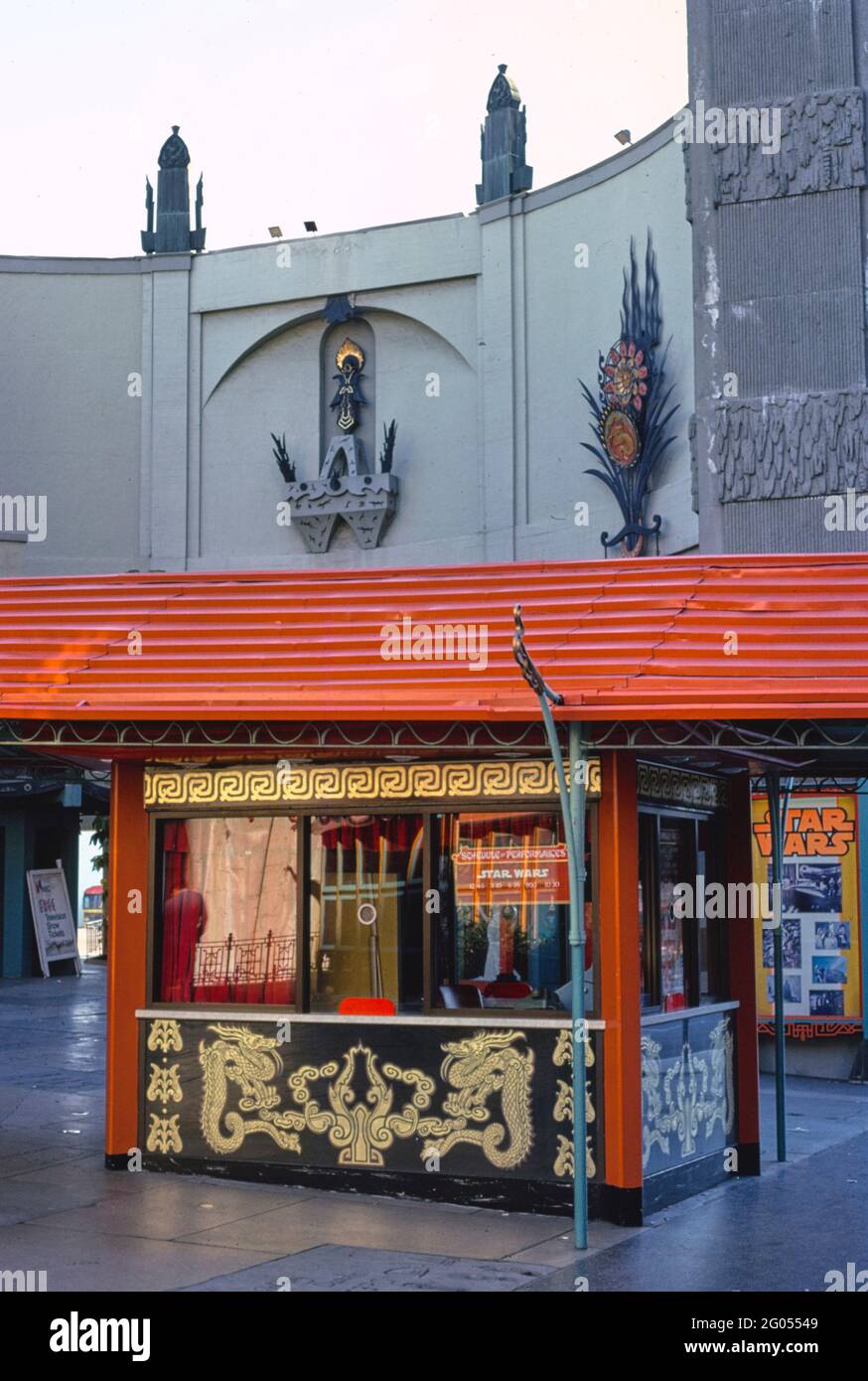 1970s graumans chinese theater hi-res stock photography and images - Alamy