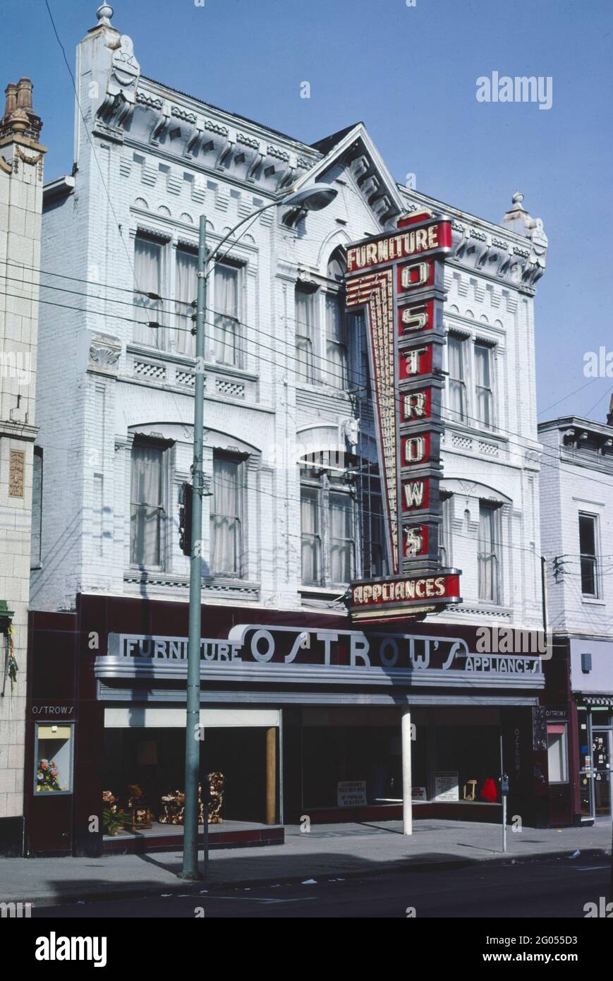 1980s America - Ostrow's Store, Madison Avenue, Covington, Kentucky ...