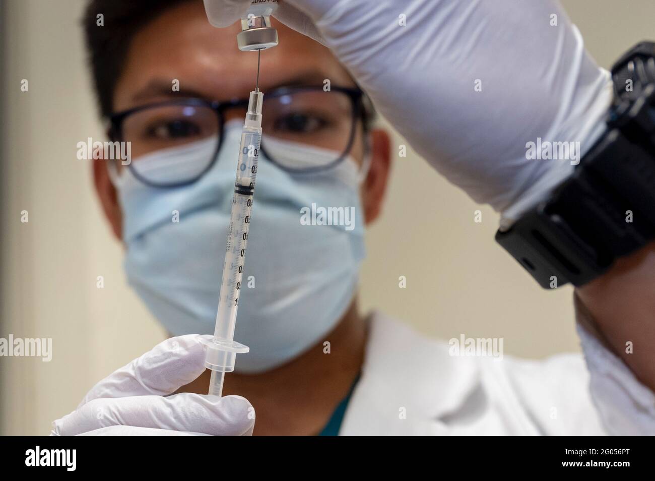 Hospitalman hi-res stock photography and images - Alamy
