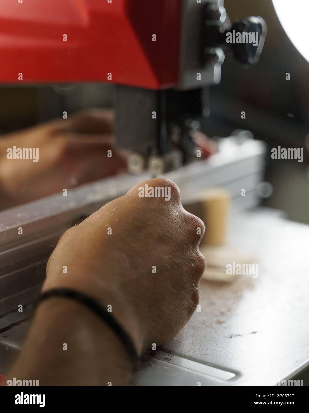 Using band saw hi-res stock photography and images - Alamy