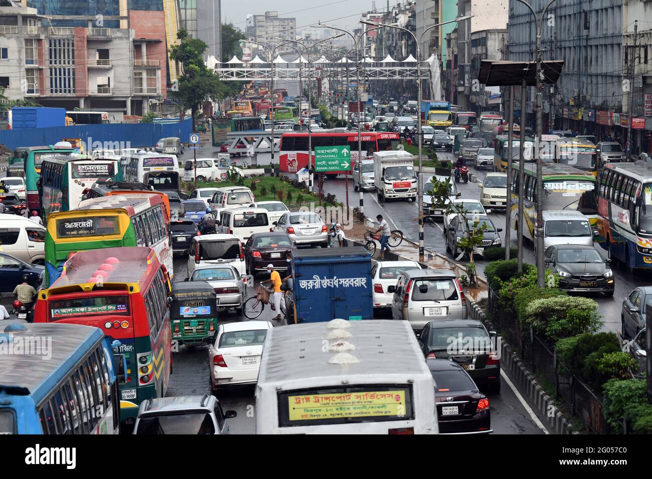 Traffic jam at Banani Chairman Bari road during the COVID-19 ...