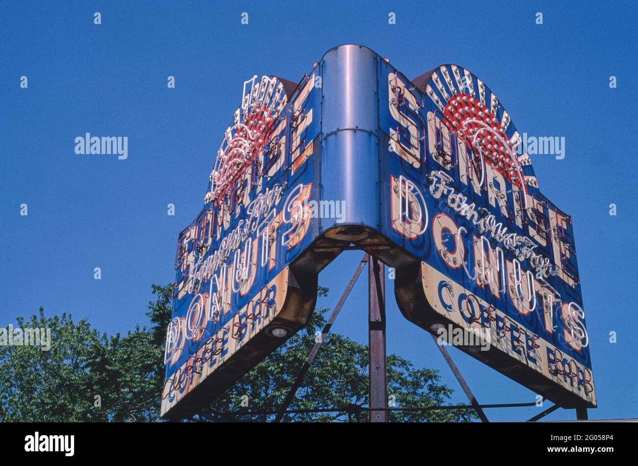 2000s bar sign hi-res stock photography and images - Alamy