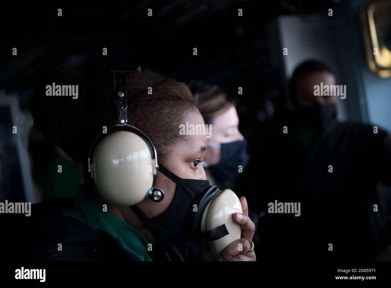 Uss carl vinson during pandemic hi-res stock photography and images - Alamy