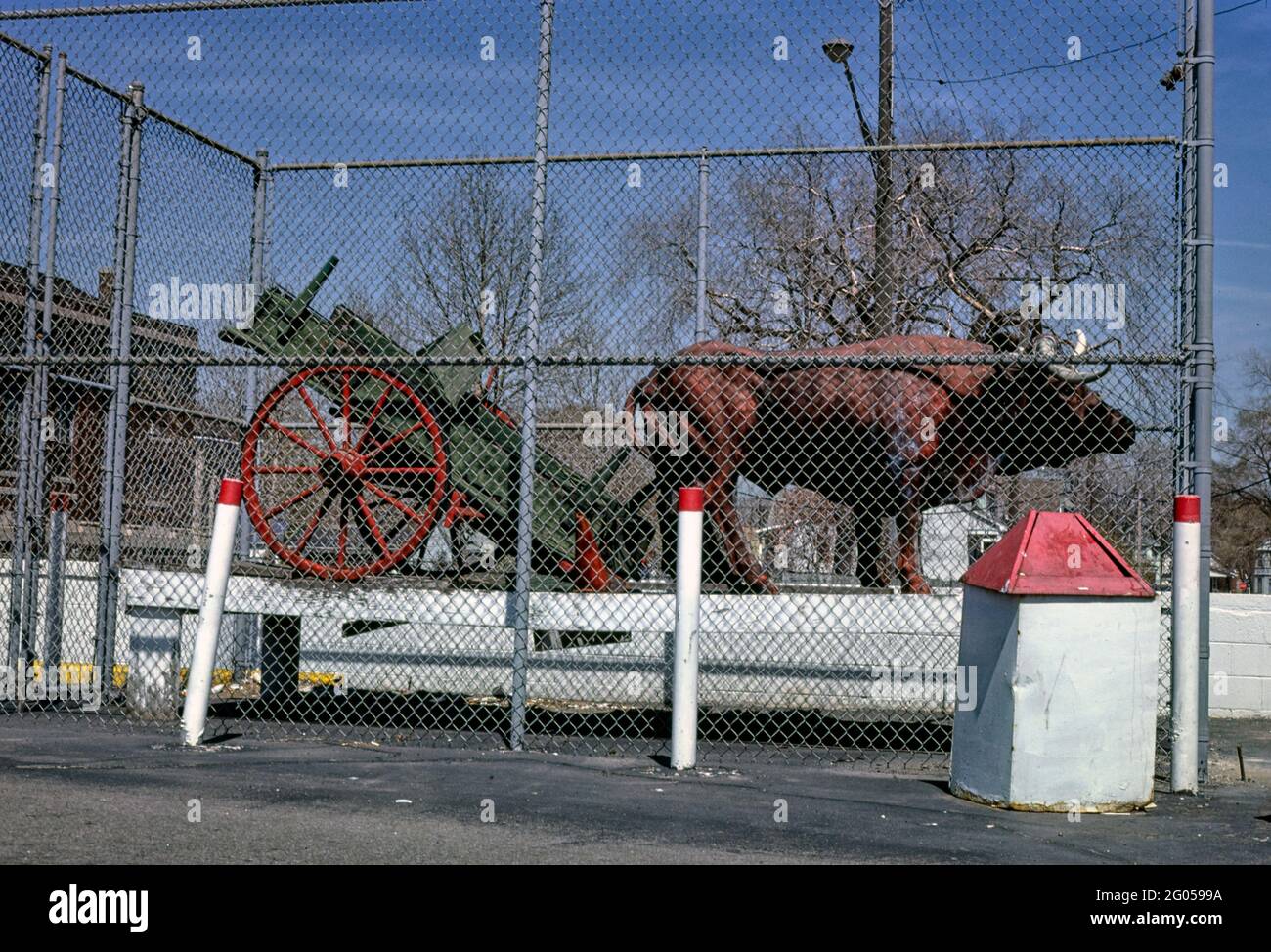 1980s America - Telway Burger Bull, Dearborn, Michigan 1986 Stock Photo ...