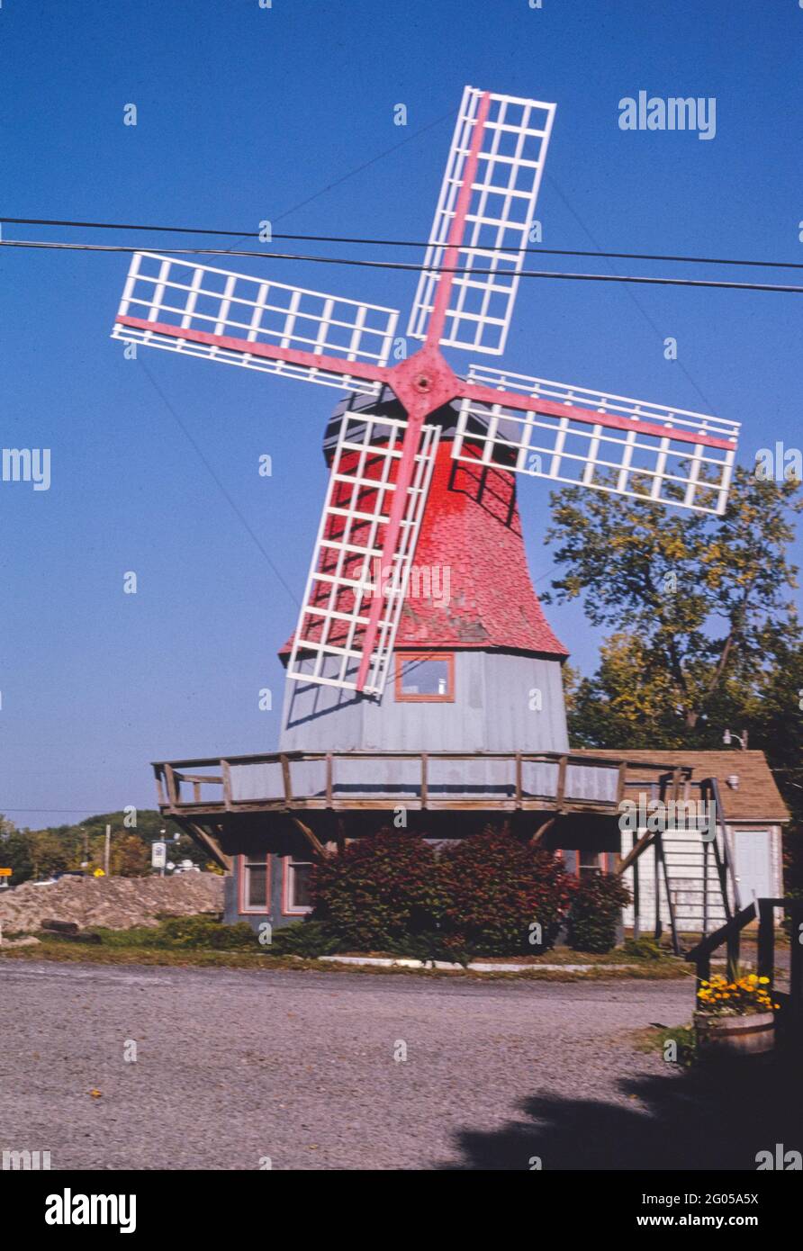 Windmill court motel office hi-res stock photography and images - Alamy