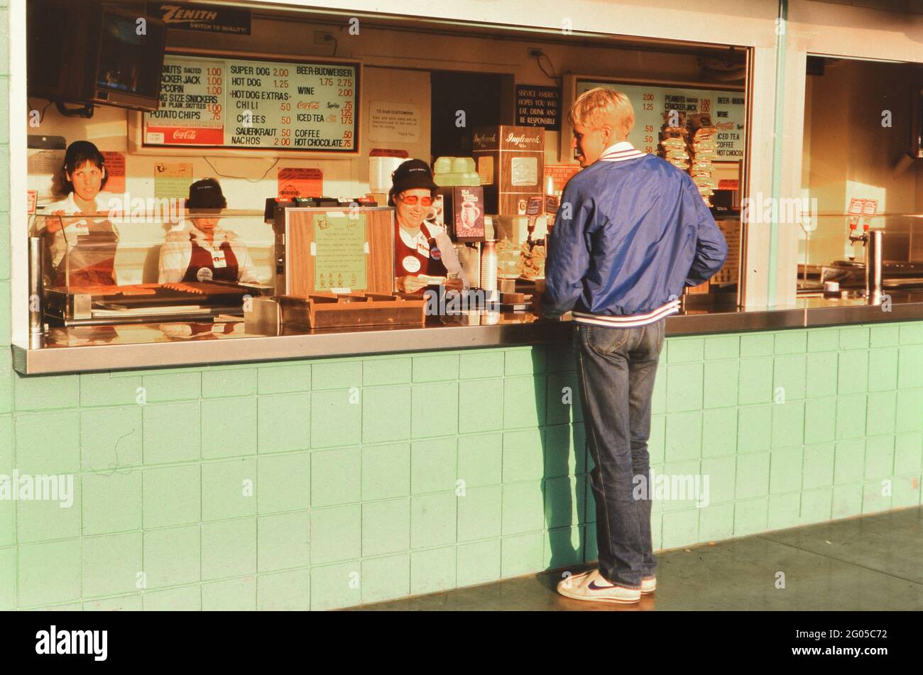 1980s baseball stadium concession stand hi-res stock photography and ...