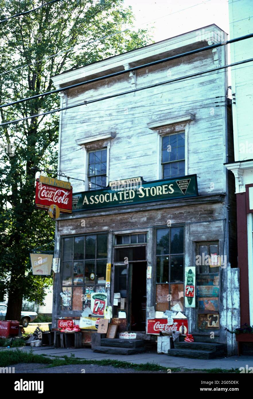 1970s coca cola sign hi-res stock photography and images - Alamy
