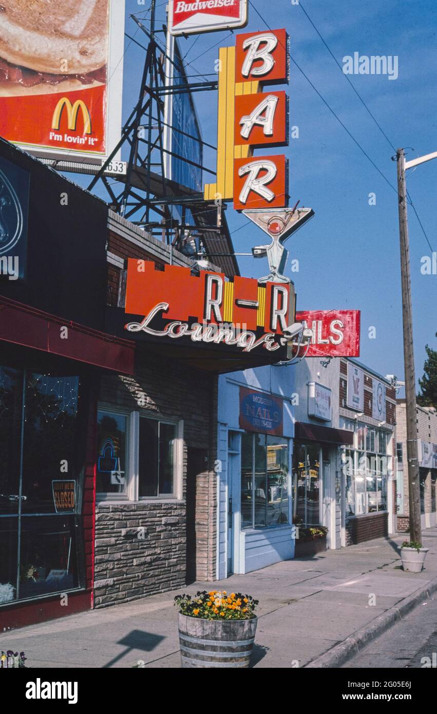 2000s Bar Sign High Resolution Stock Photography and Images - Alamy
