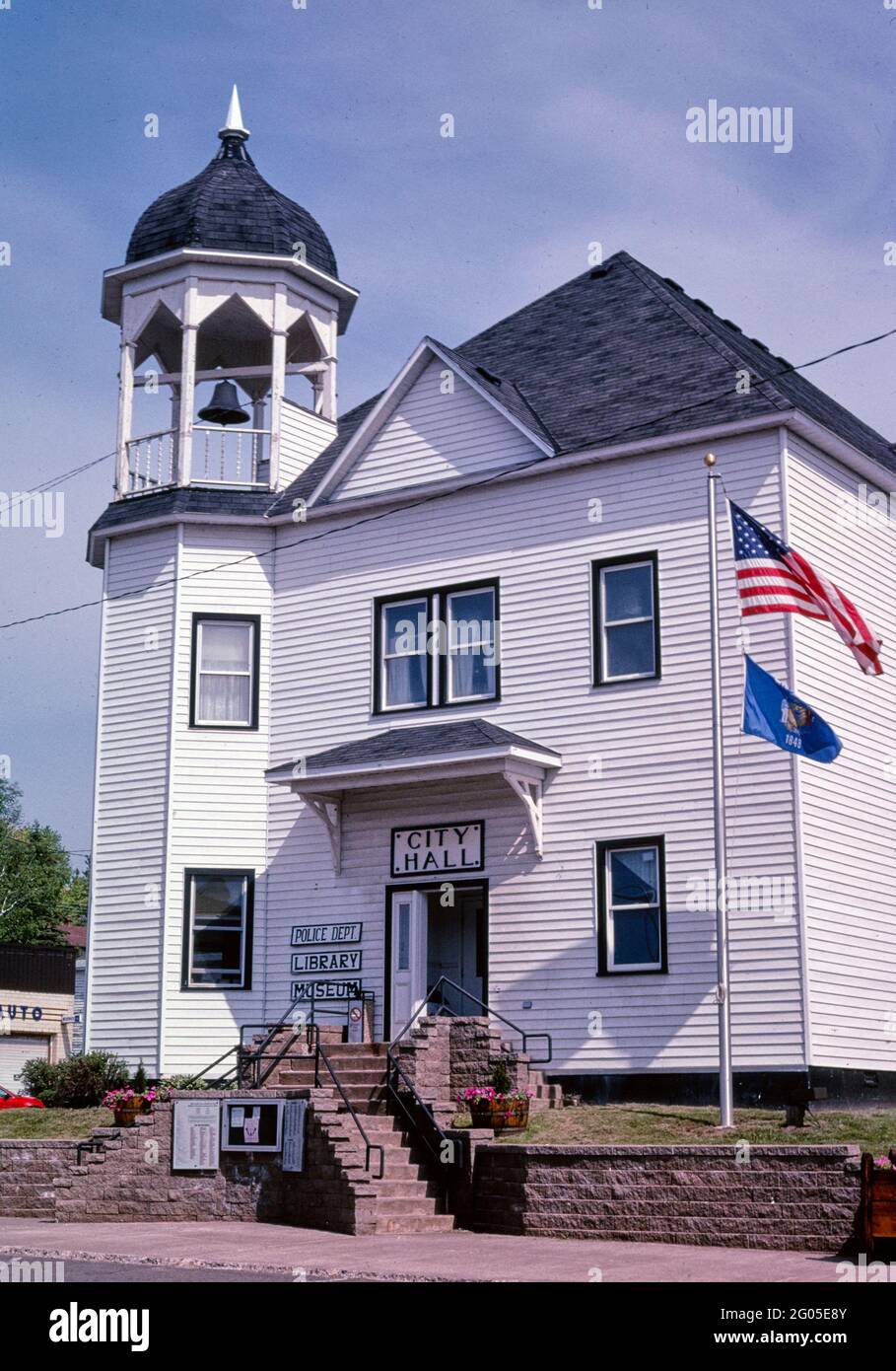 Mellen wisconsin city hall hi-res stock photography and images - Alamy