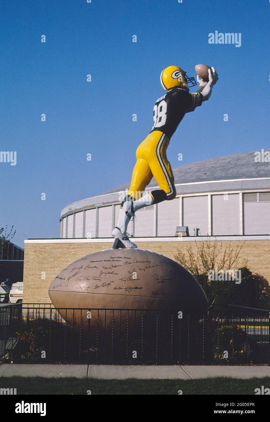 1990s United States - Green Bay Packer Hall of Fame statue 2, Green Bay ...
