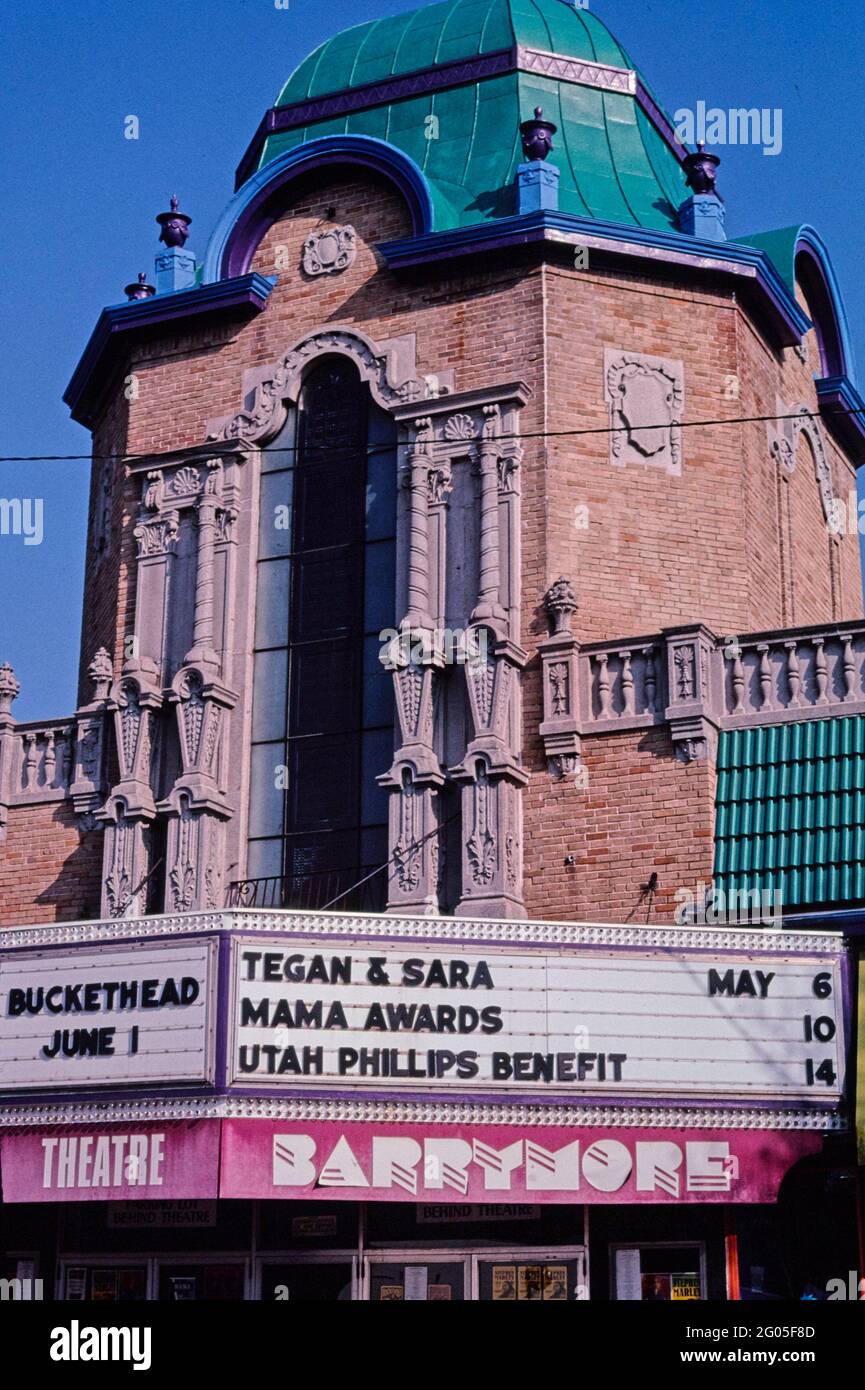 2000s movie theaters hi-res stock photography and images - Alamy