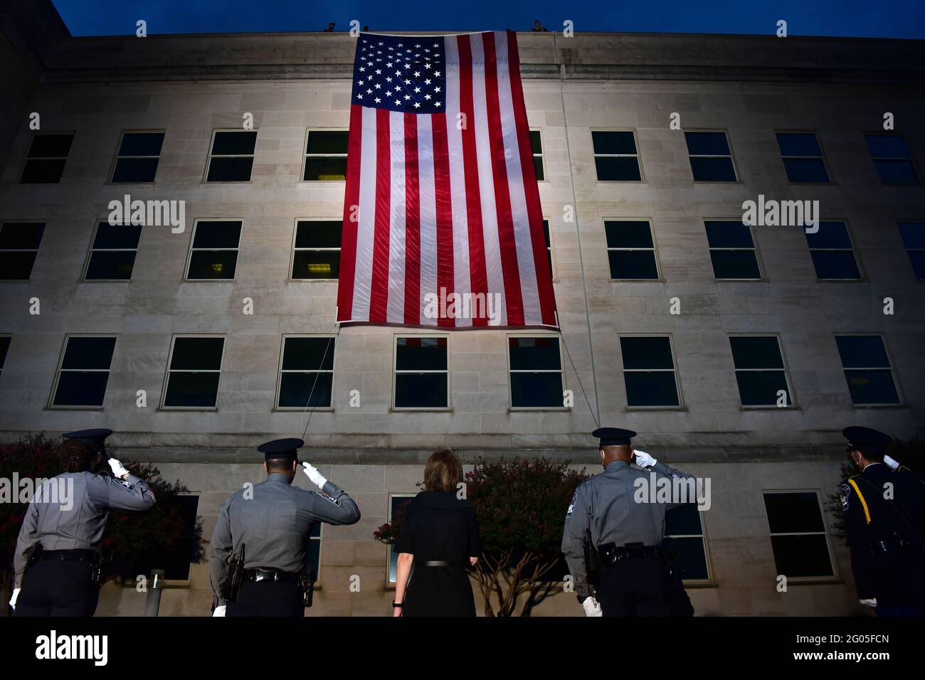 Pentagon force protection agency officers hi-res stock photography and ...