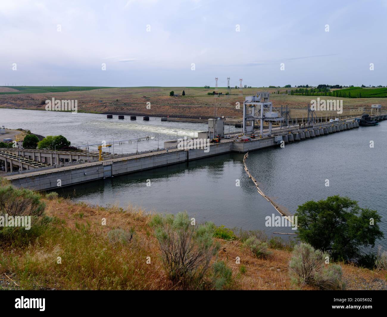 Log Dam High Resolution Stock Photography and Images - Alamy