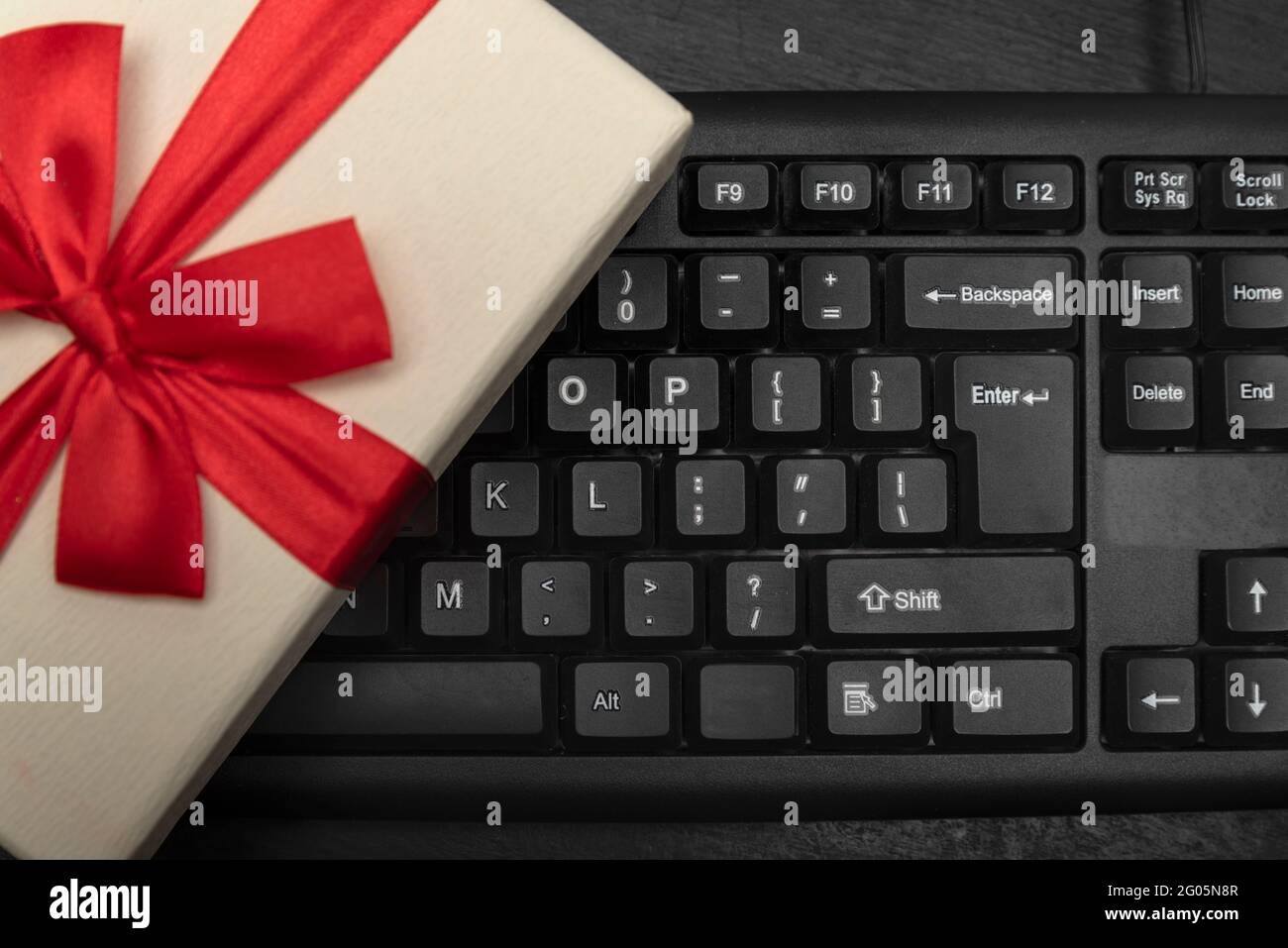 Digital commerce buy gift hi-res stock photography and images - Alamy