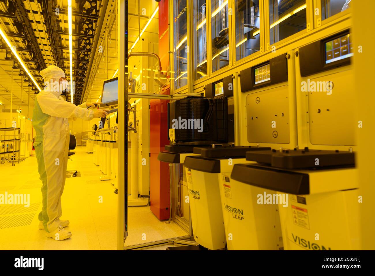 31 May 2021, Saxony, Dresden: During a press tour of Bosch's new ...