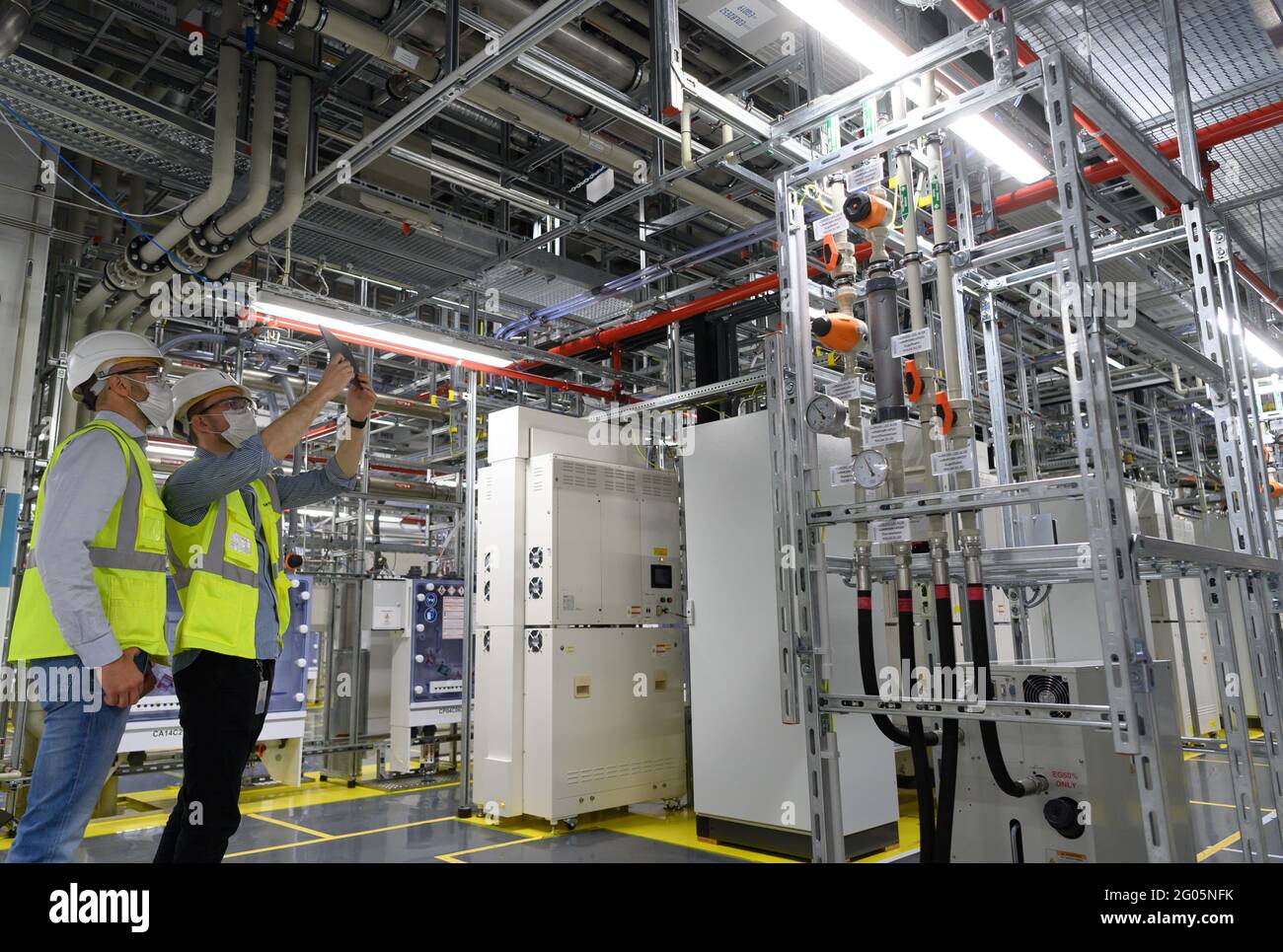 Semiconductor factory hi-res stock photography and images - Alamy