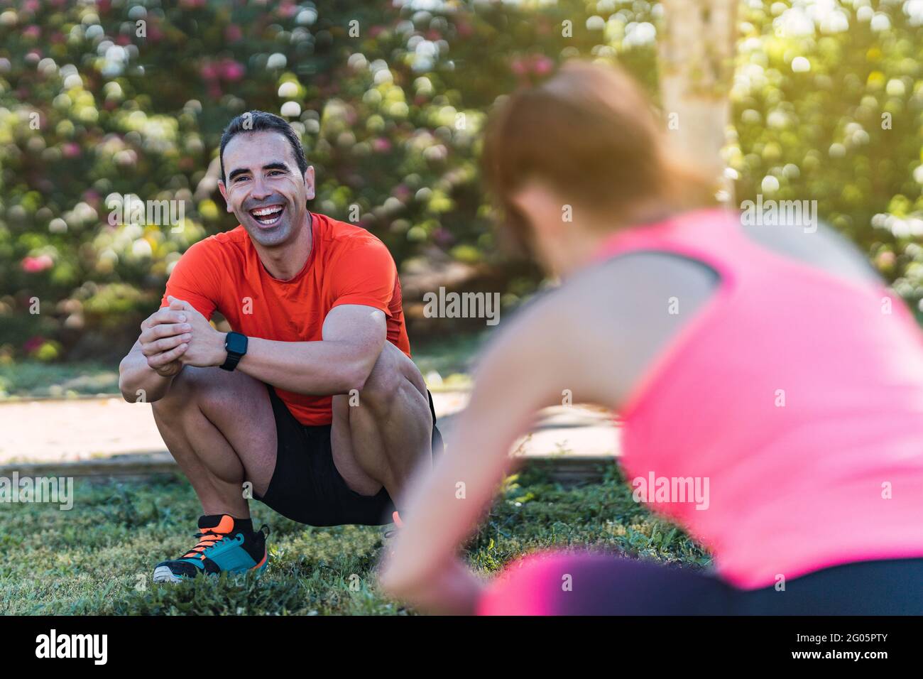 Squatting pose hi-res stock photography and images - Alamy