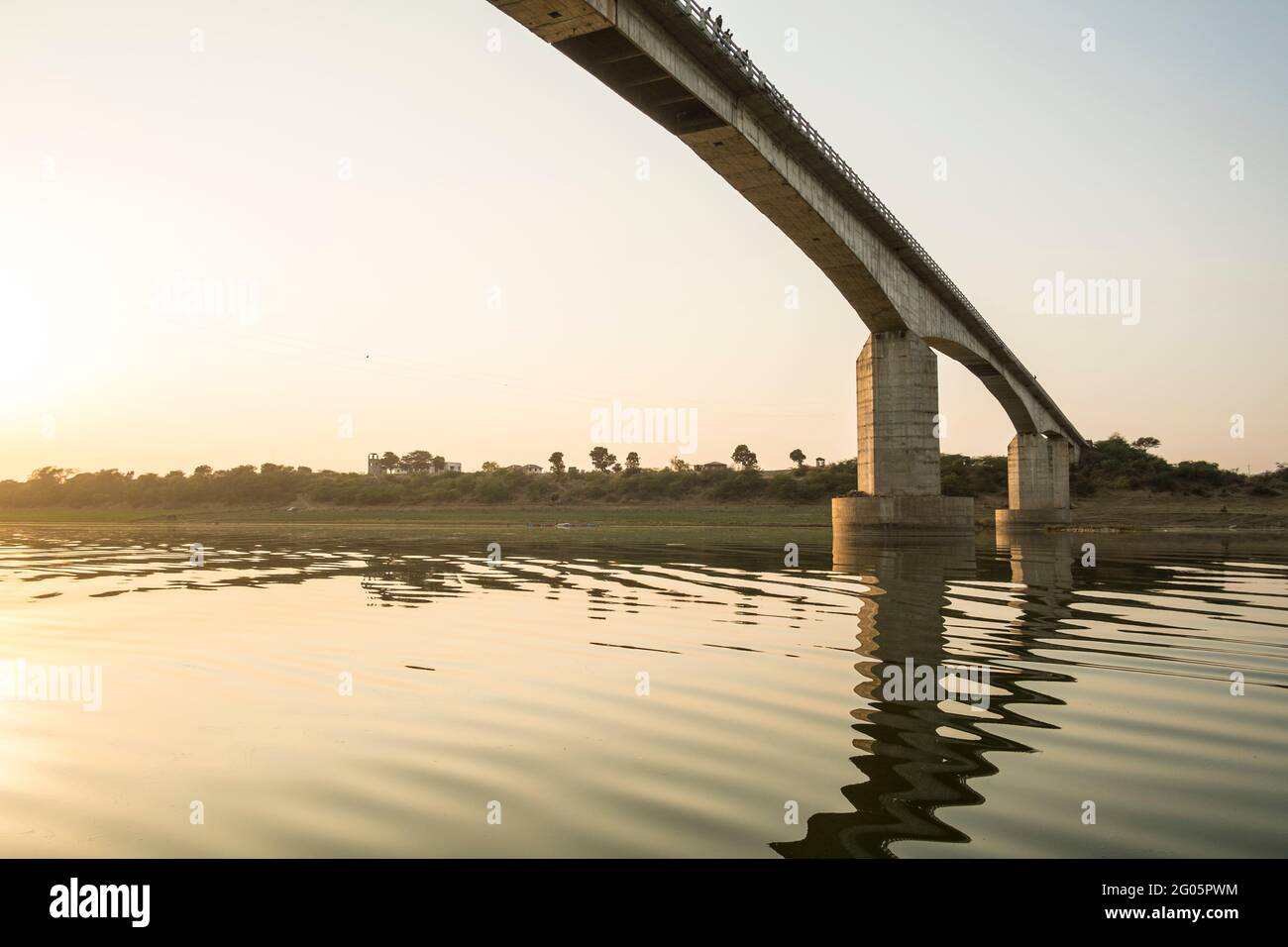 The beautiful Pali Bridge on the river Chambal connecting Madhya ...