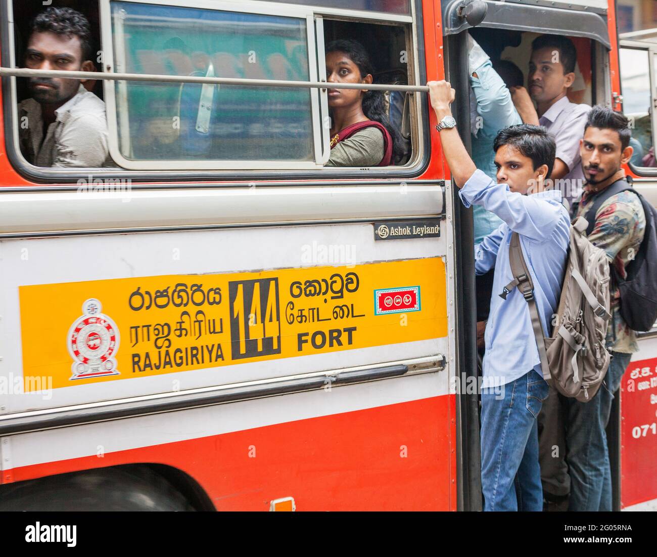 Bus full of people and passengers hi-res stock photography and images ...