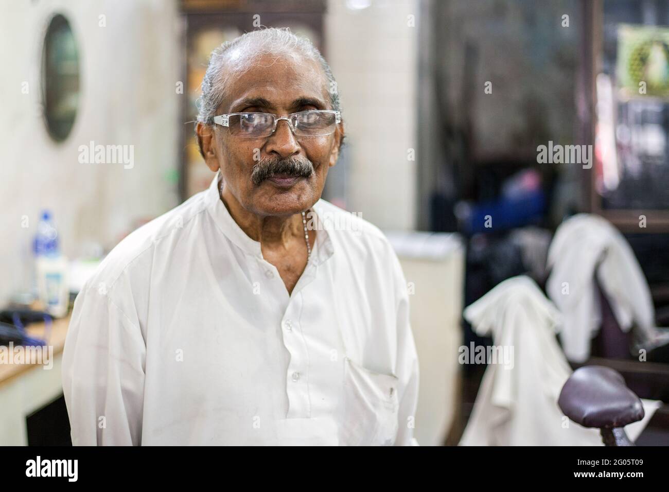 Distinguished looking man hi-res stock photography and images - Alamy