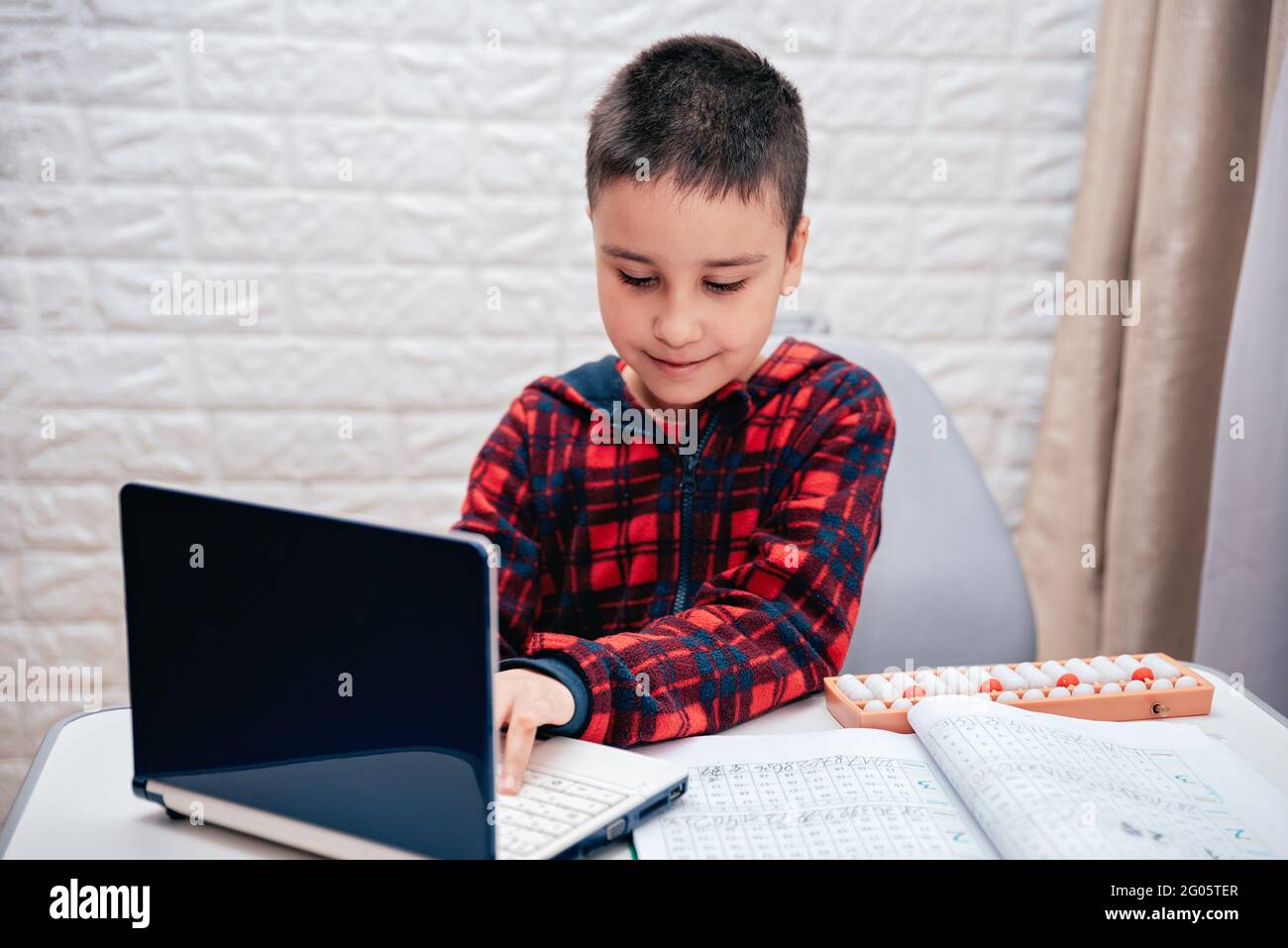 child on distance learning. technology, people and lifestyle, children ...