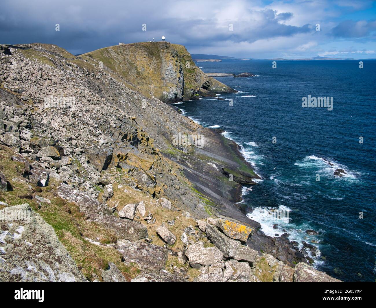 On sandstone and mudstone rock hi-res stock photography and images - Alamy