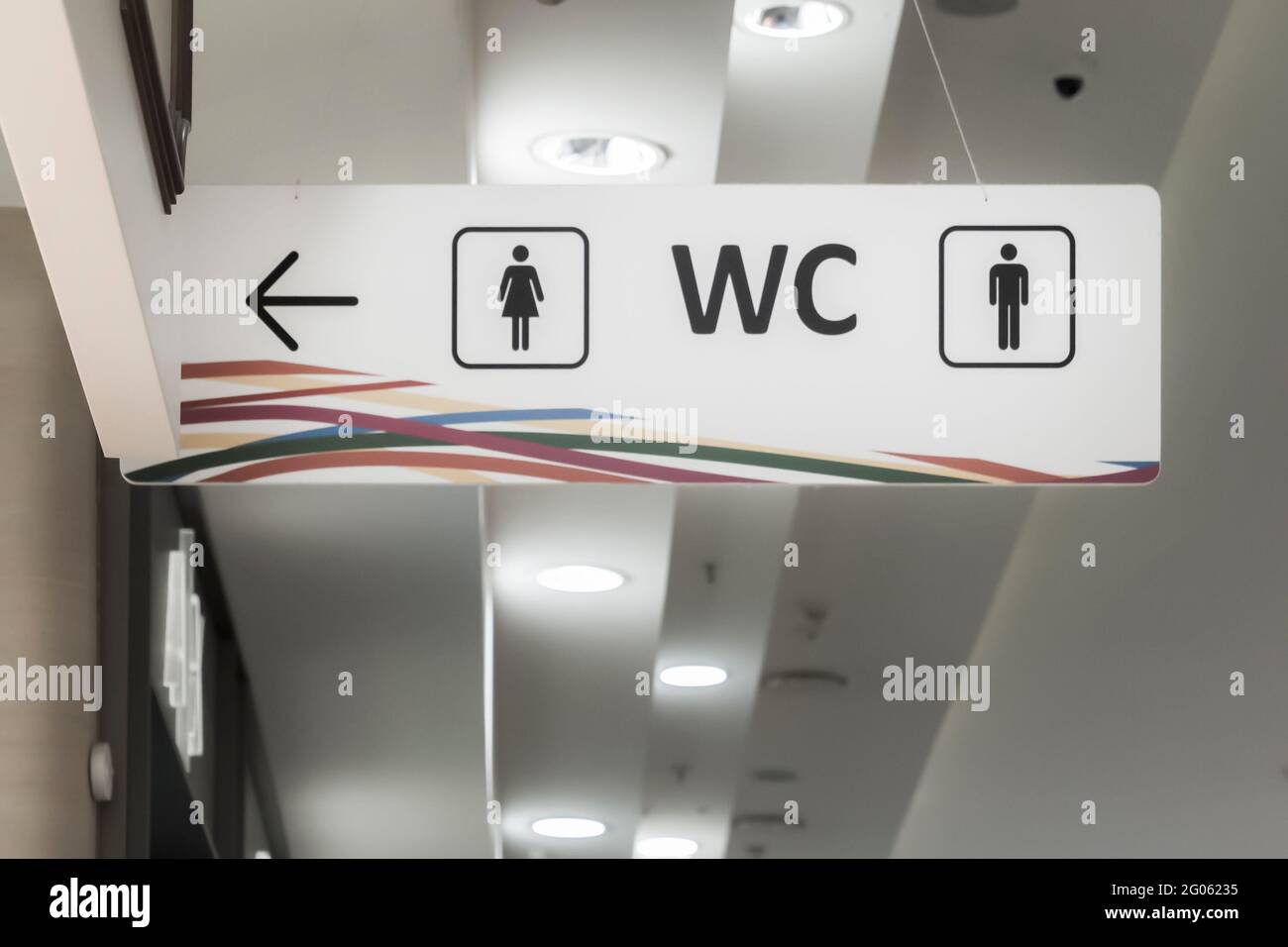 Restroom in mall hi-res stock photography and images - Alamy