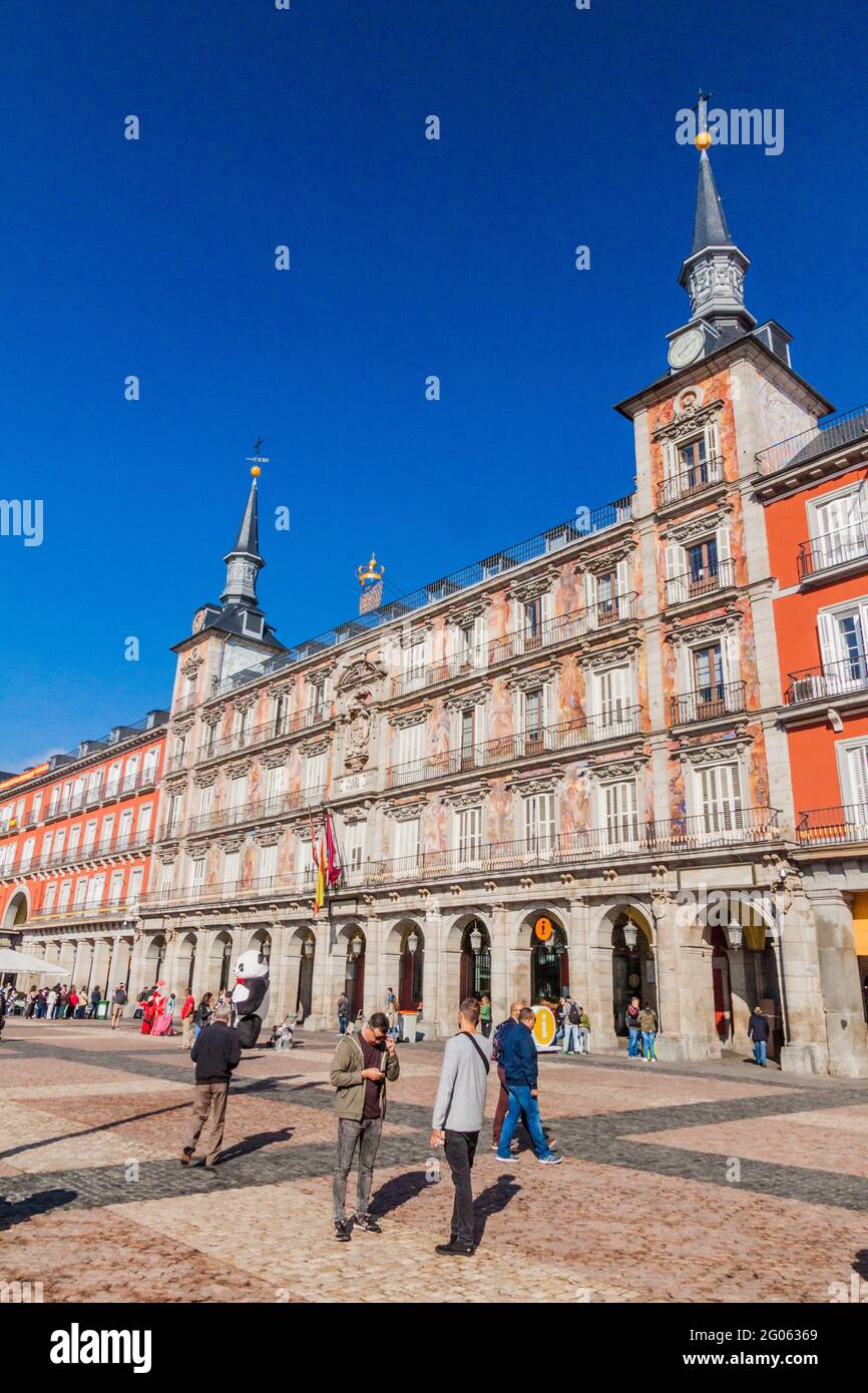 MADRID, SPAIN - OCTOBER 21, 2017: Buildings at Plaza Mayor square in ...