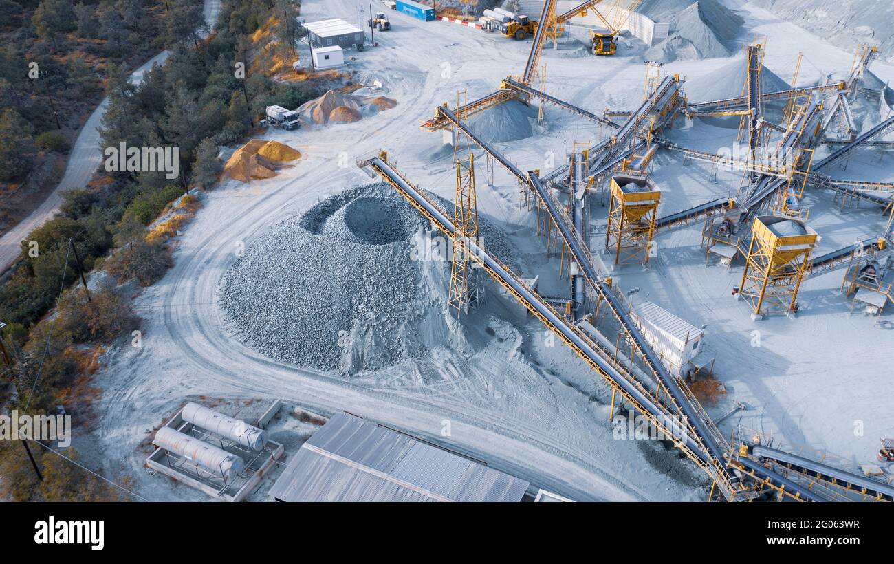 Sand stockpile hi-res stock photography and images - Alamy