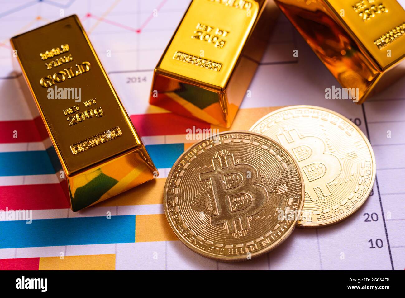 Bitcoin trading price evolution graph hi-res stock photography and ...