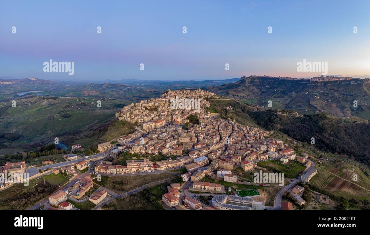 The name of Calascibetta probably derives from the Arabic Scibet, a ...