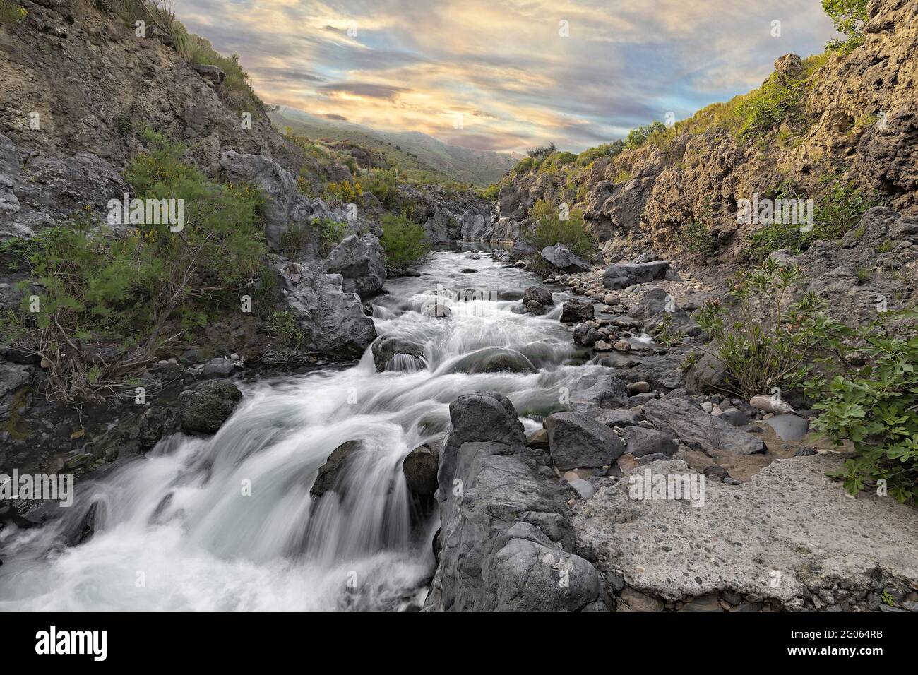 Lava gorges hi-res stock photography and images - Alamy