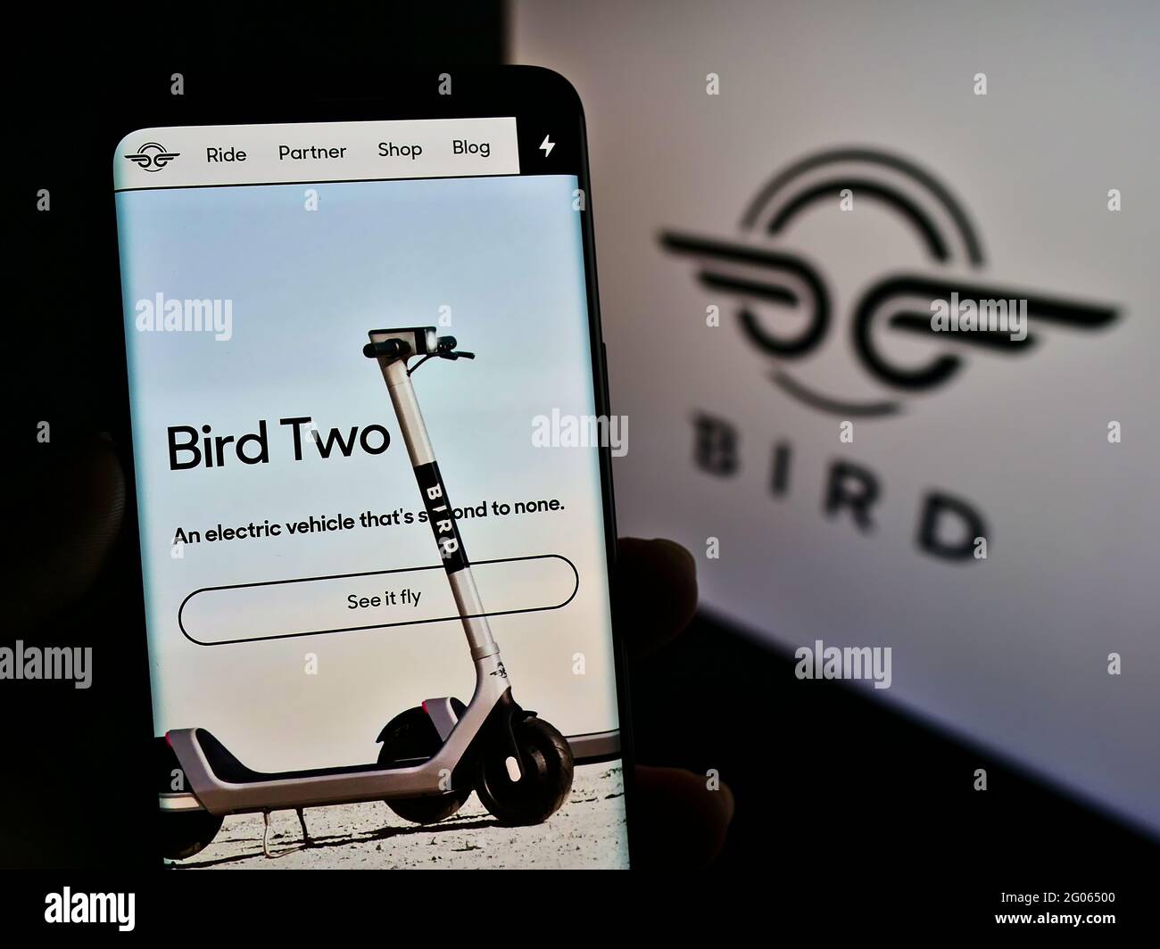 Scoot logo hi-res stock photography and images - Alamy