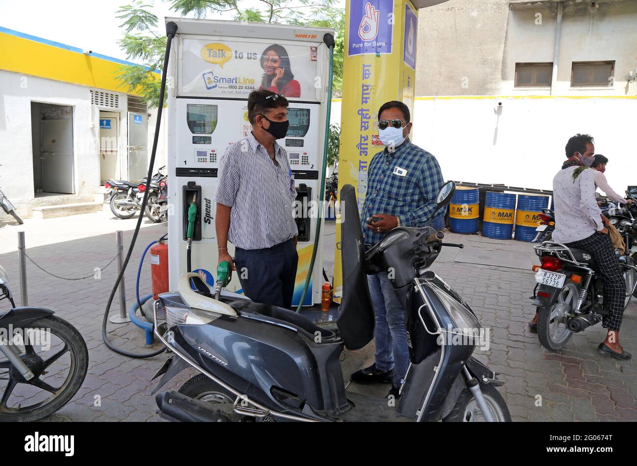 Normal people india 2021 hi-res stock photography and images - Alamy