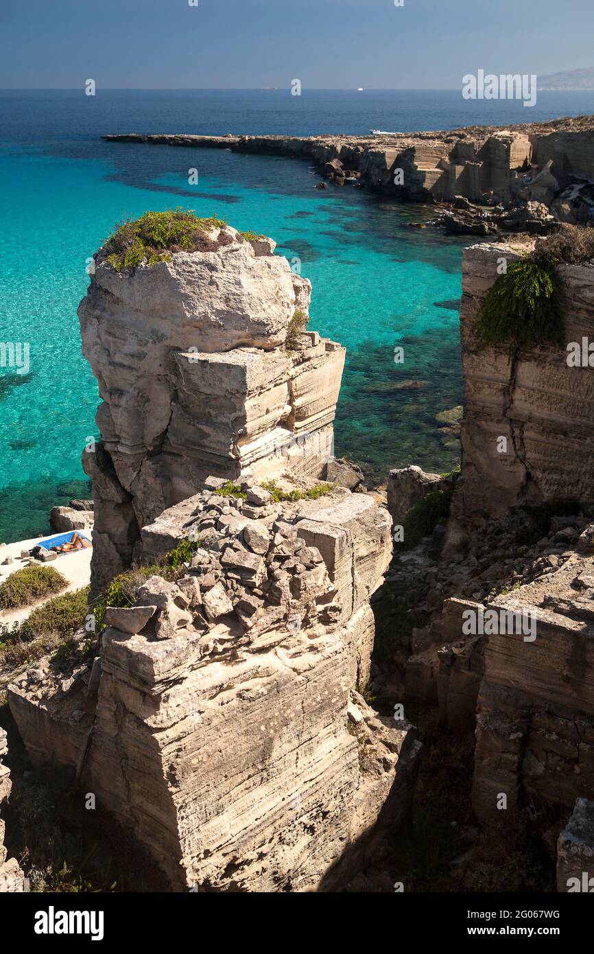 Cala Rossa Bay, Favignana island, Aegadian Islands, Sicily, Italy ...