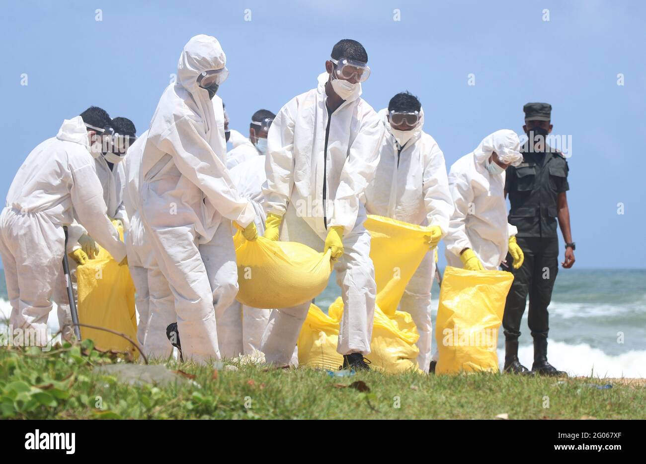 Colombo, Sri Lanka. 01st June, 2021. Sri Lanka Army personnel remove ...