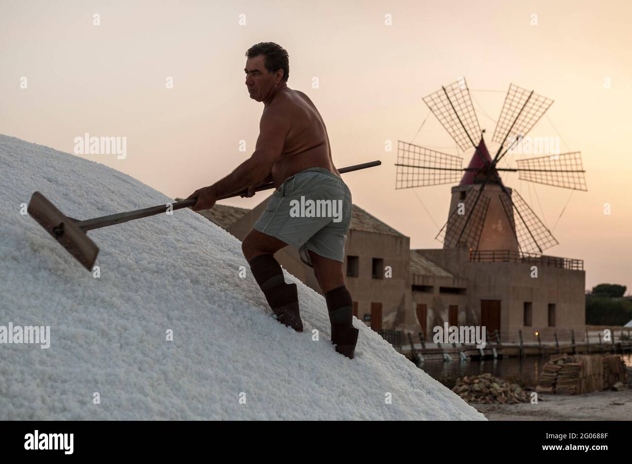 Saltworks, men at work, Saline of Trapani, salt, piles of salt, nature ...
