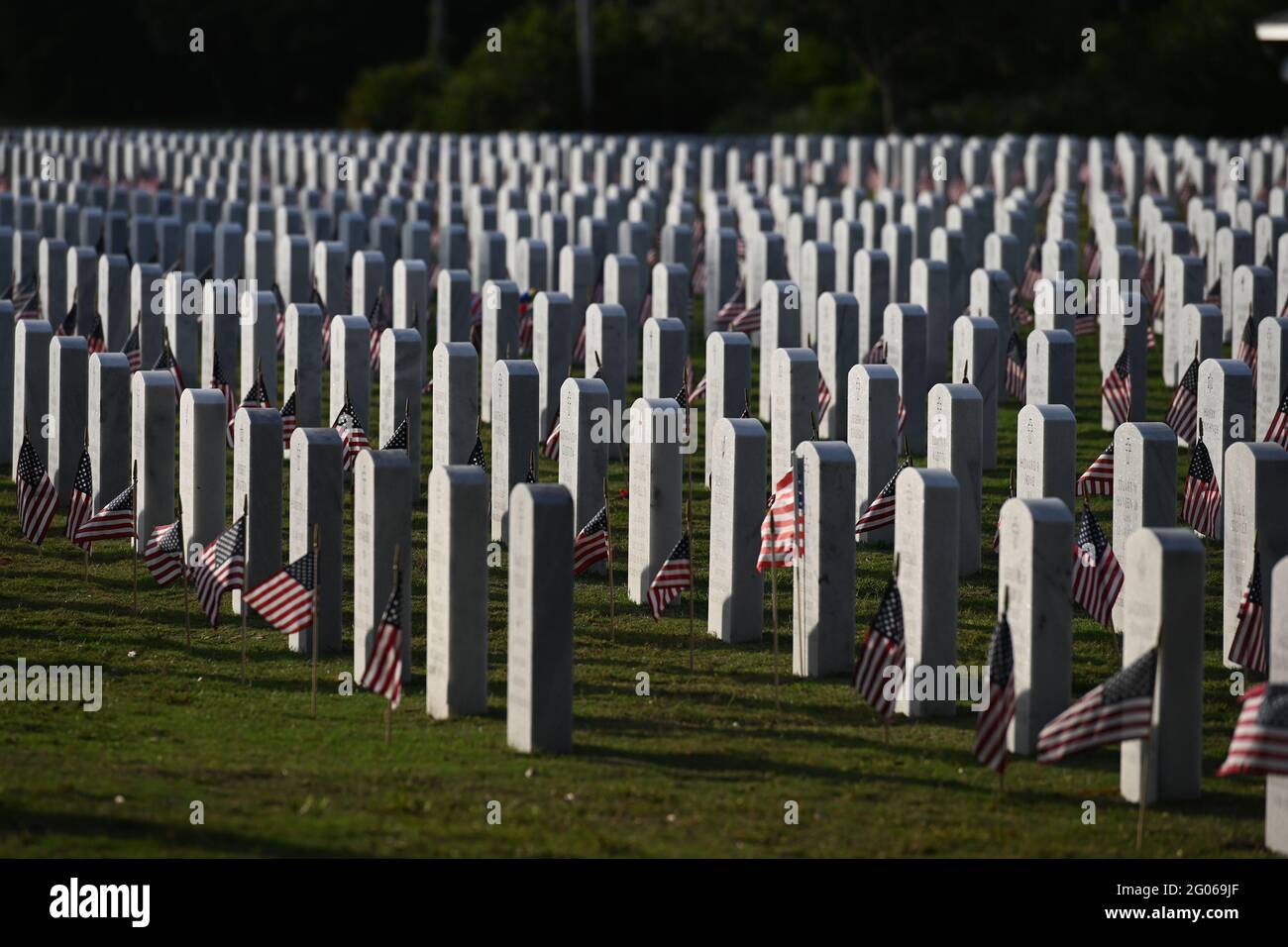 South florida national cemetery hi-res stock photography and images - Alamy