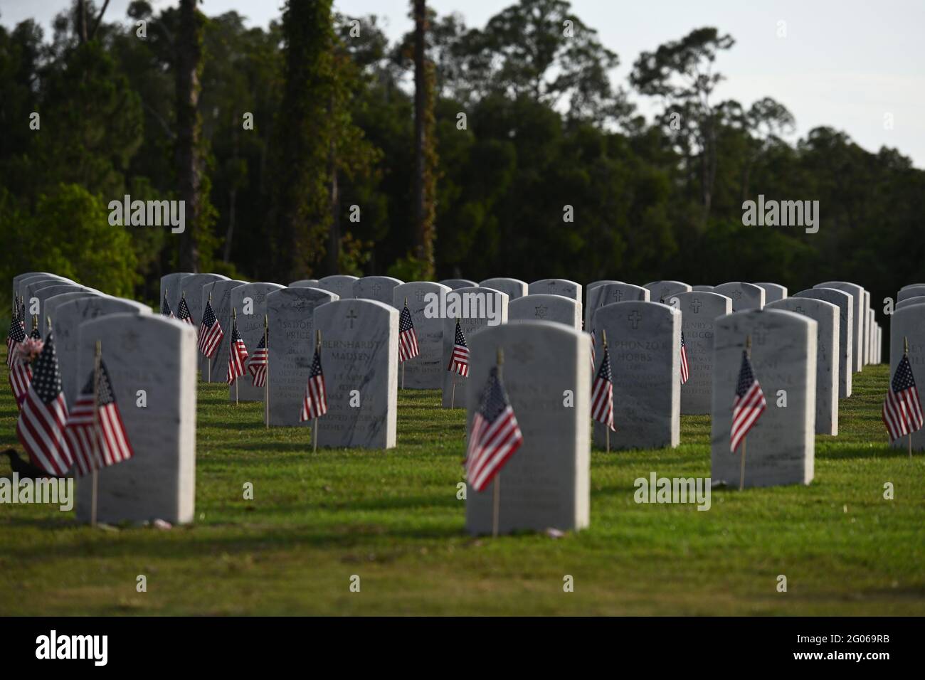 South florida national cemetery hi-res stock photography and images - Alamy