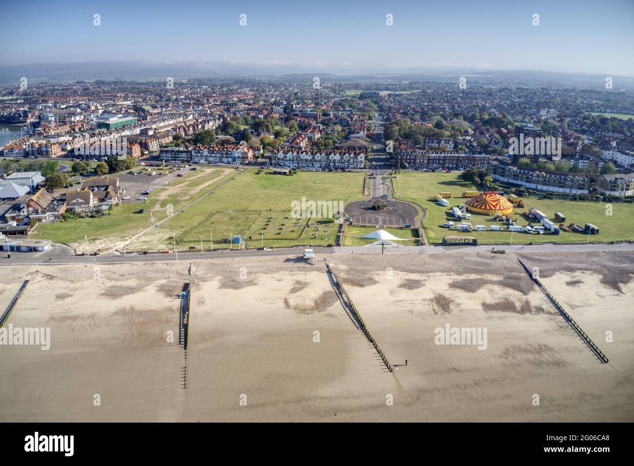 Circus circus beach café hi-res stock photography and images - Alamy