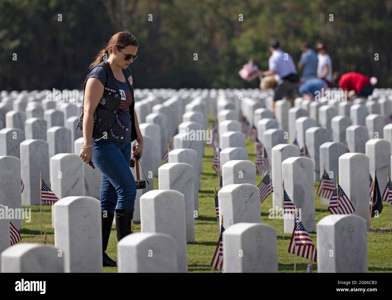 South florida national cemetery hi-res stock photography and images - Alamy