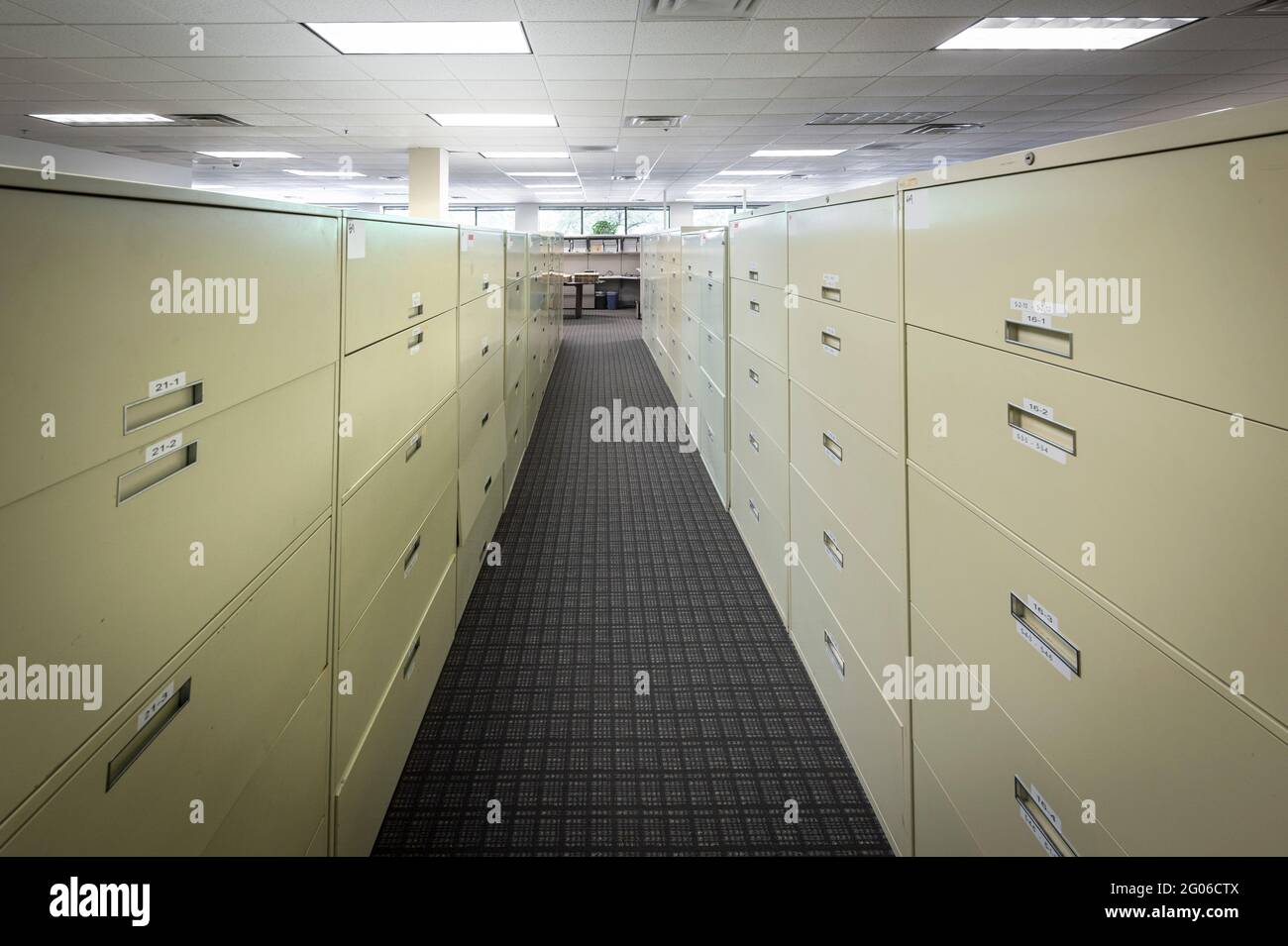 Cabinets hi-res stock photography and images - Alamy