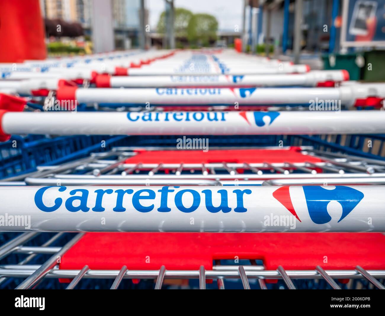 Bucharest, Romania 05.01.2021: Shopping carts belonging to Carrefour ...
