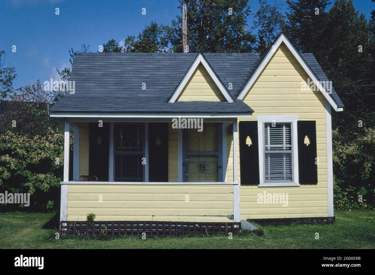 Motel cabin 1980s hi-res stock photography and images - Alamy