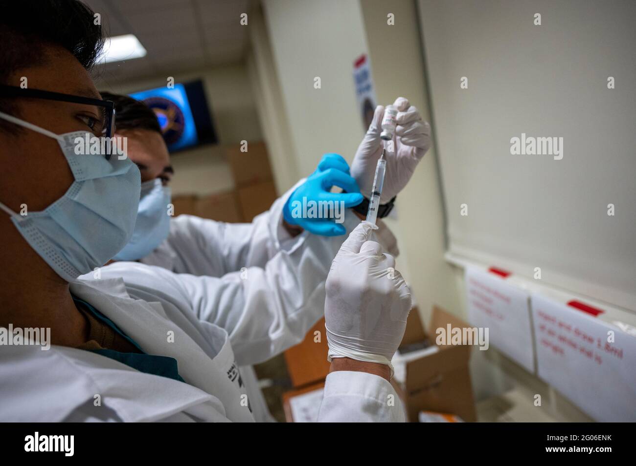 Hospitalman hi-res stock photography and images - Alamy