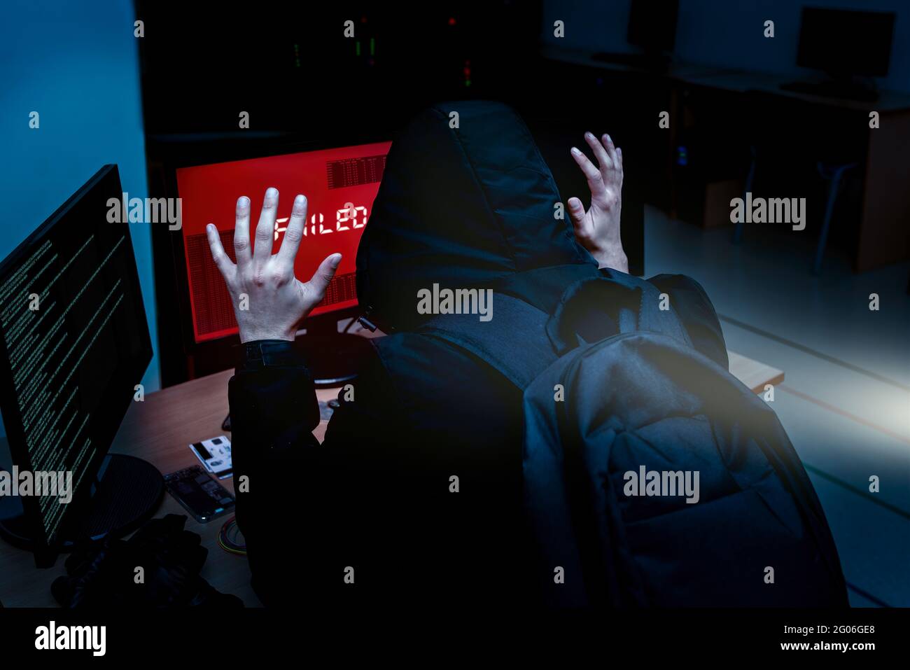 Spy hack computer hi-res stock photography and images - Alamy