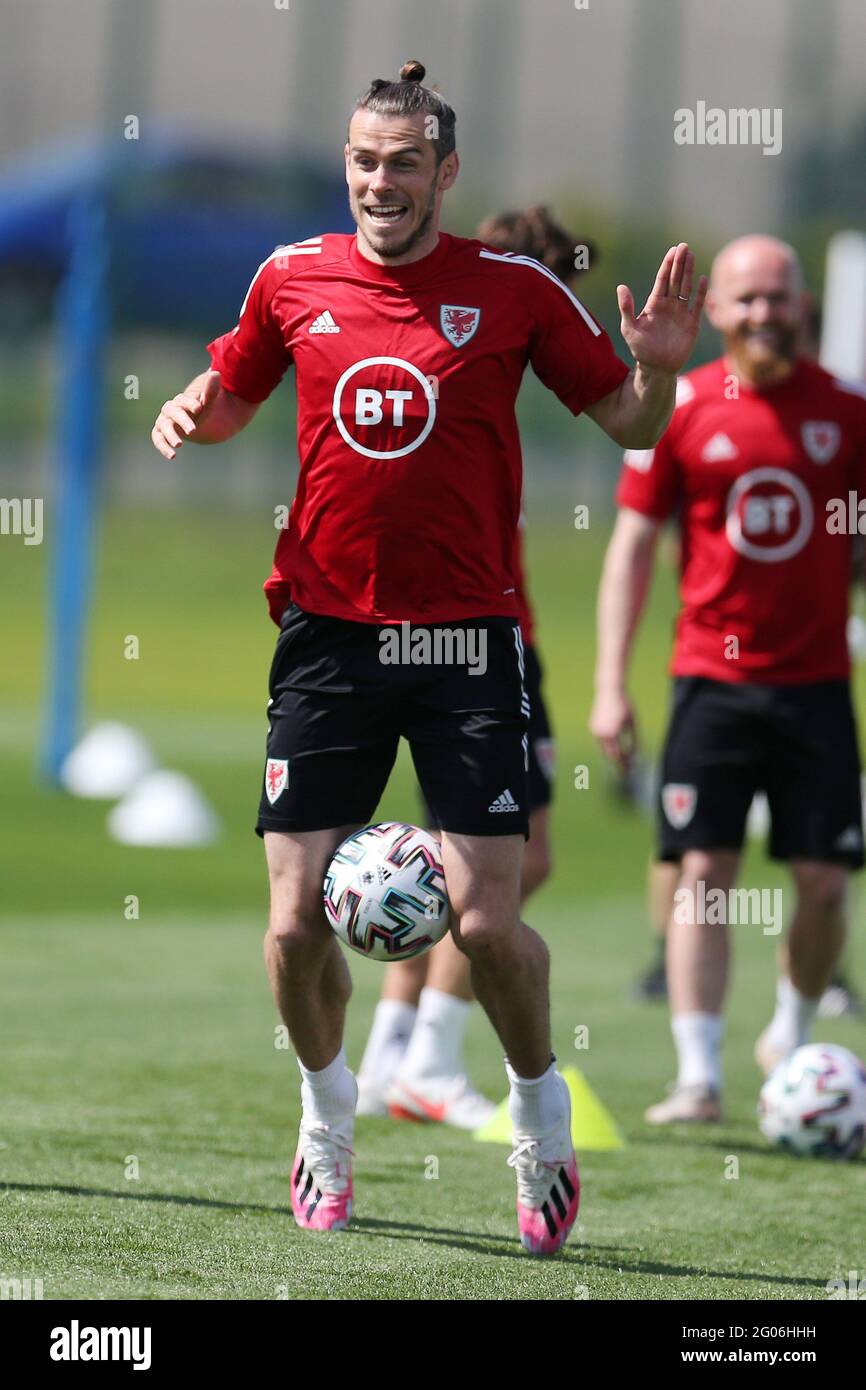 Gareth bale legs hi-res stock photography and images - Alamy