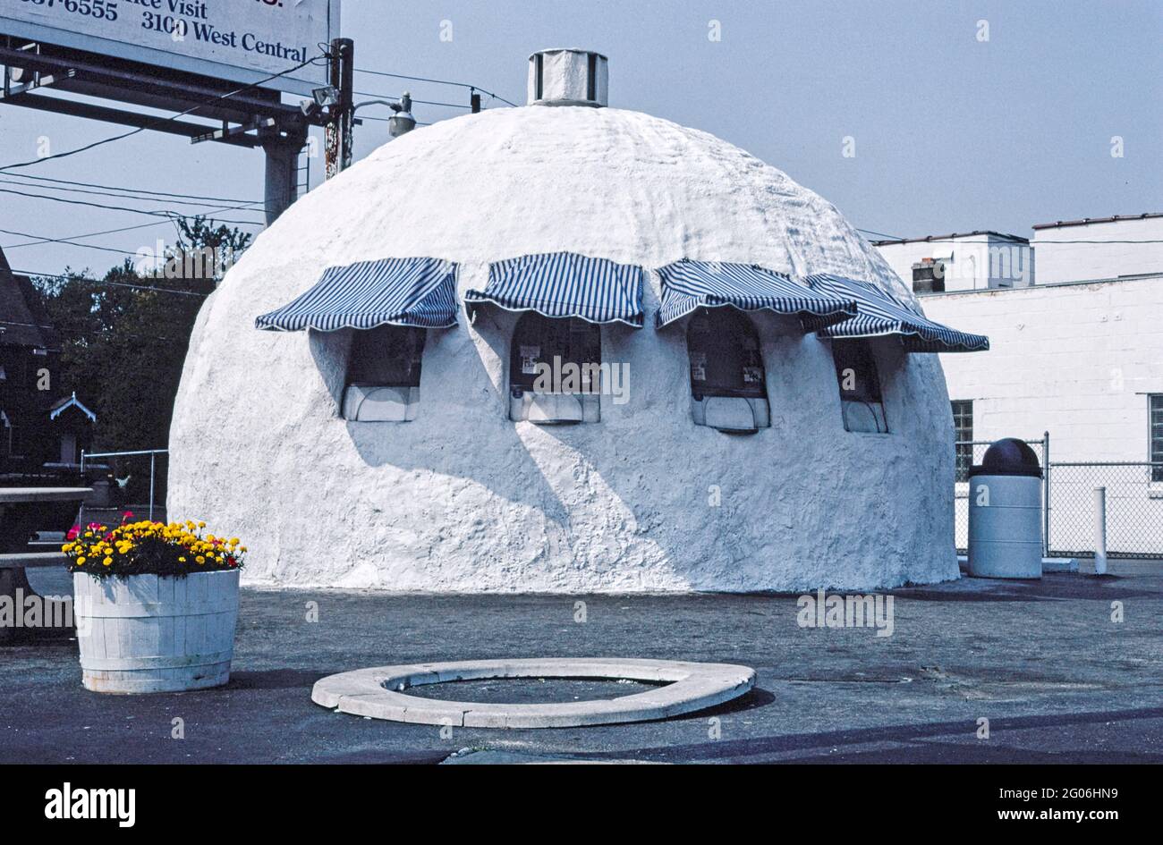 1980s America - The Igloo, Toledo, Ohio 1988 Stock Photo - Alamy