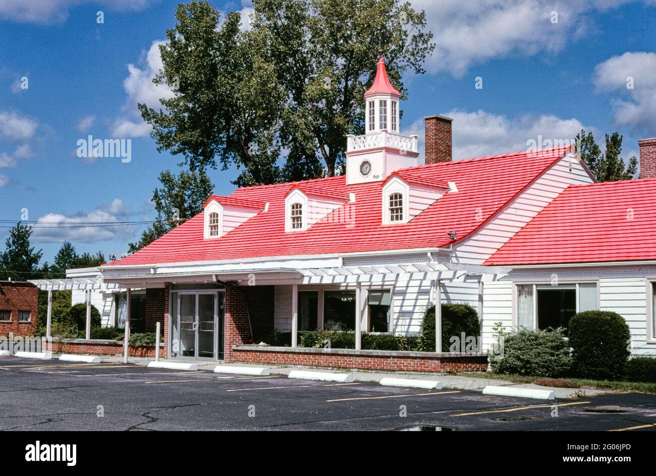 1990s America - Howard Johnson's, Williamstown, Massachusetts 1997 ...